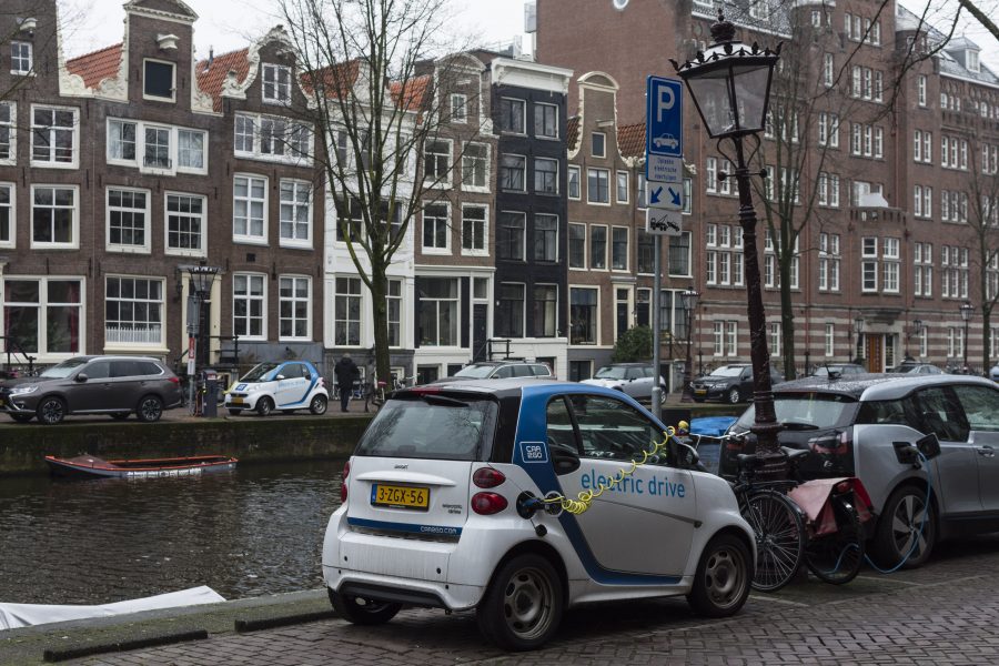 Metropoolregio Amsterdam: meer elektrische voertuigen, meer laadpalen ...